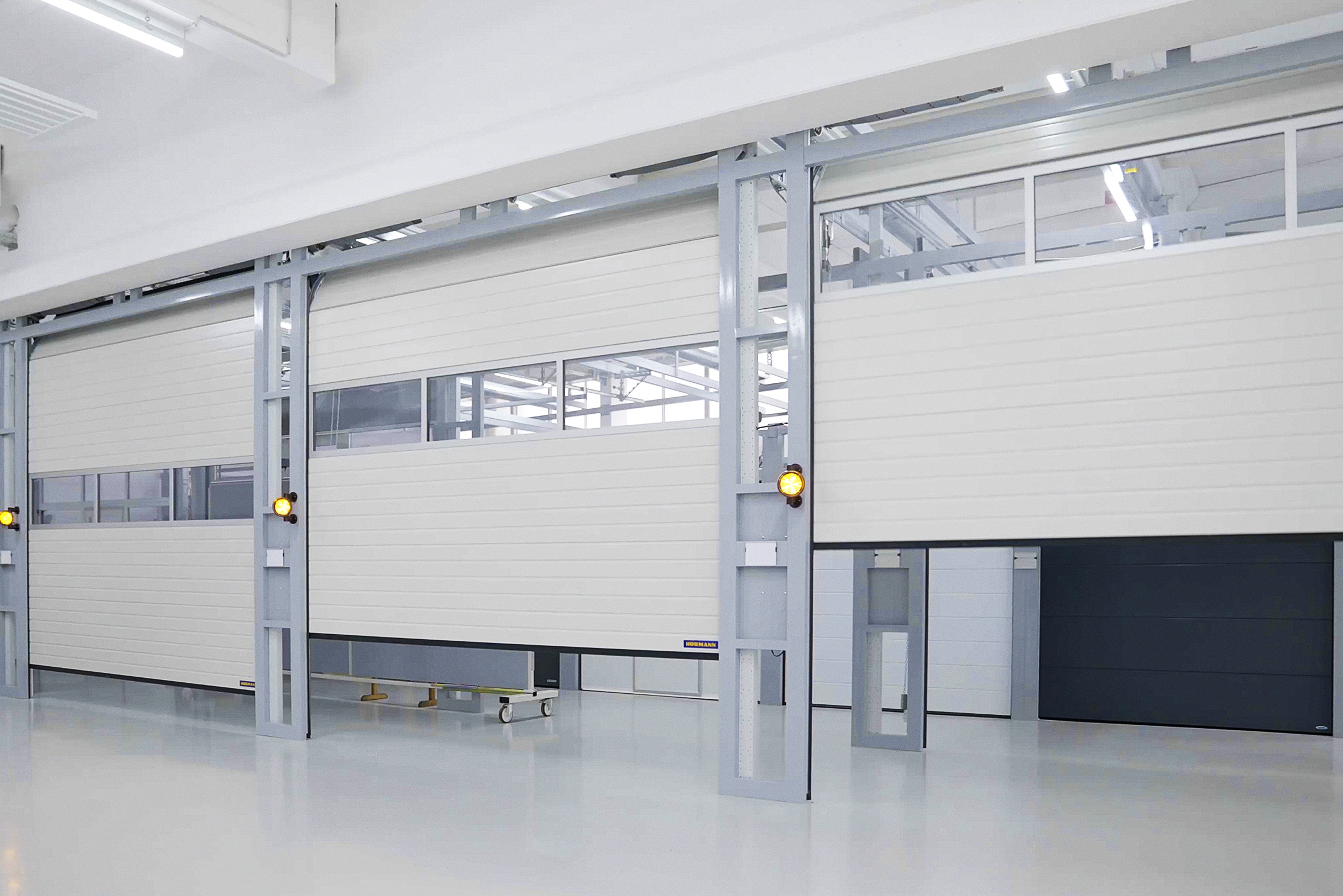 Serie 60 Hörmann: portoni sezionali veloci e smart - Guidafinestra